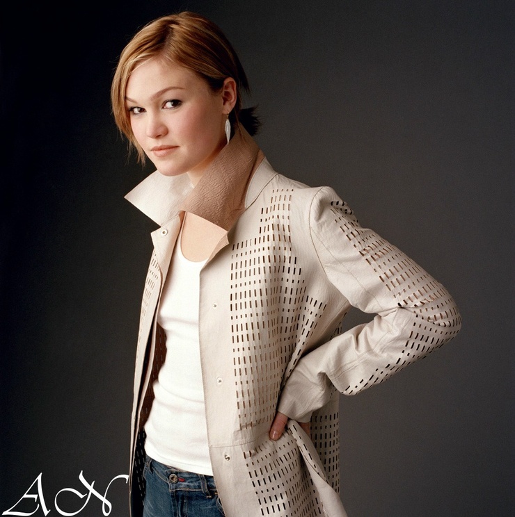 Picture of Julia Stiles