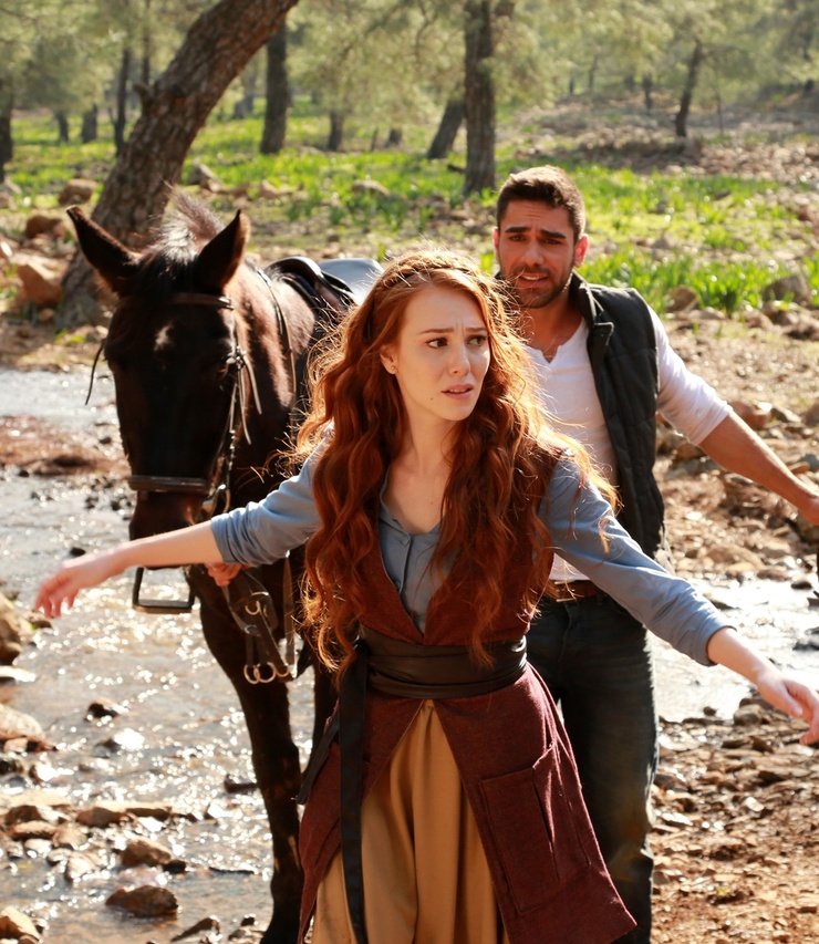 Picture of Elçin Sangu