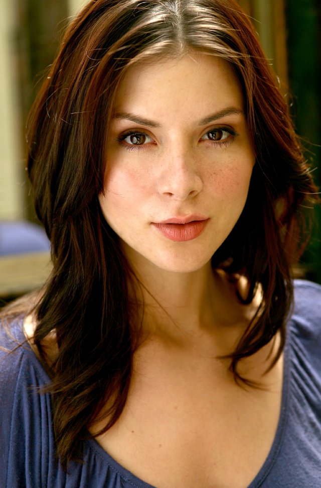 Kacey Barnfield Image