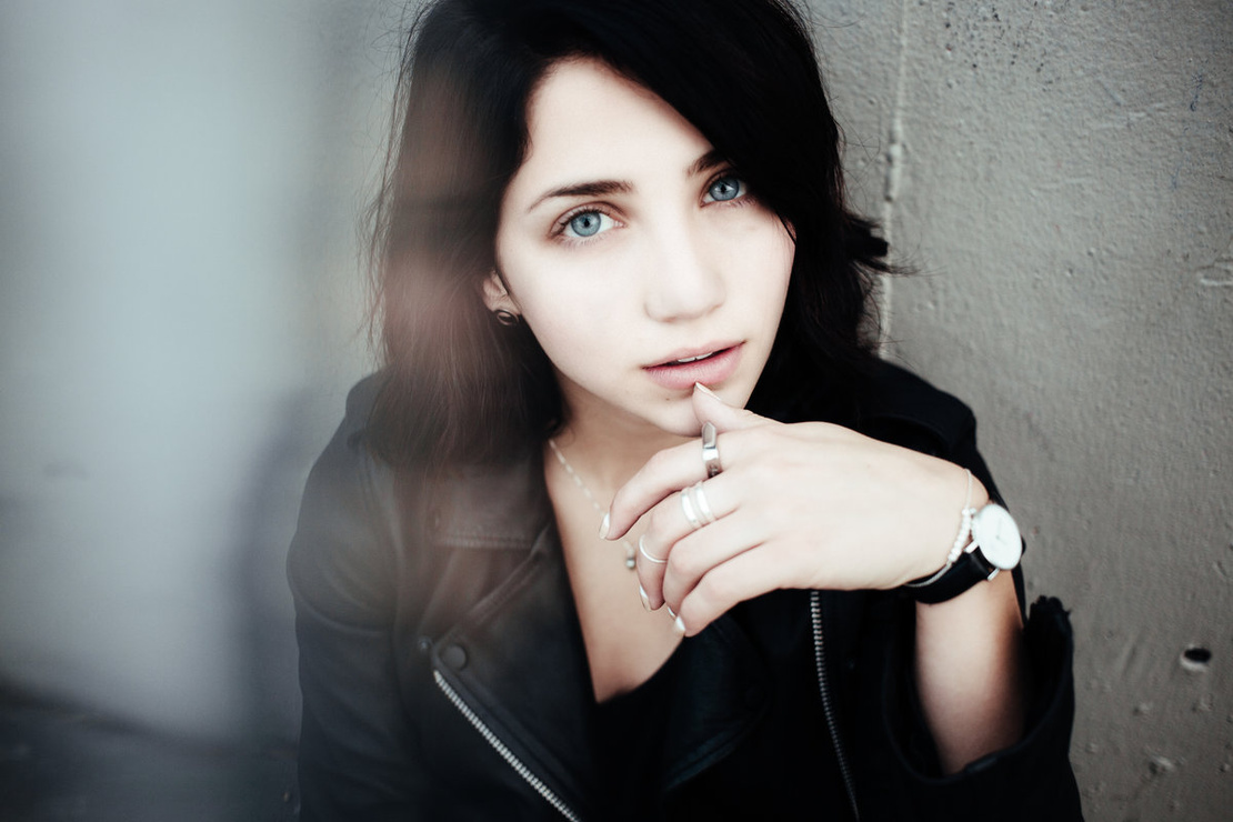 Picture of Emily Rudd