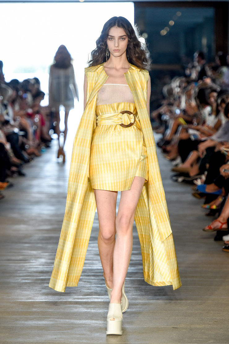 Larissa Marchiori image