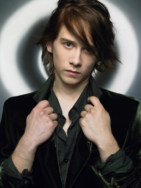 Lou Taylor Pucci image