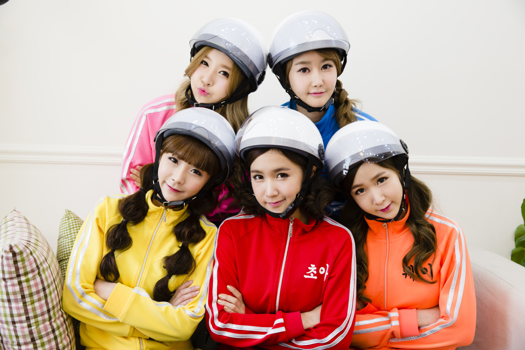 Crayon Pop - 2013