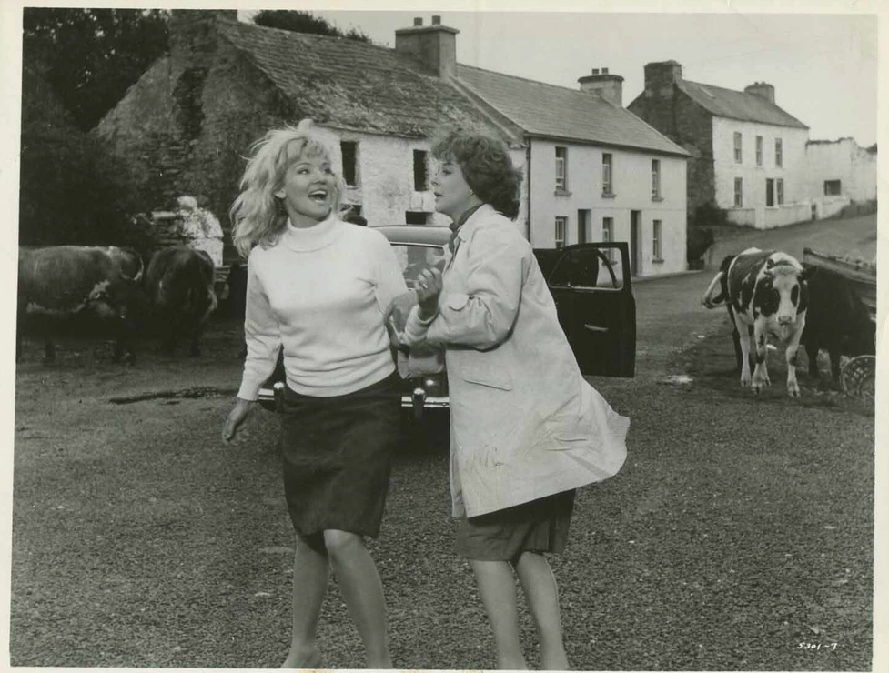 Diane Cilento, Susan Hayward