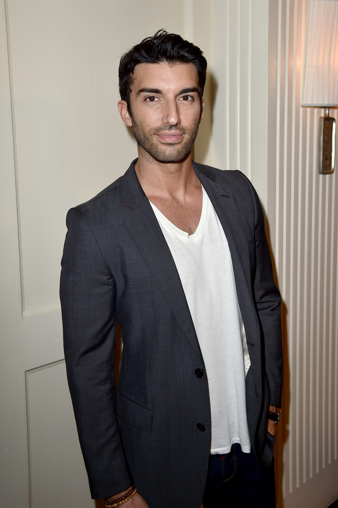 Justin Baldoni image