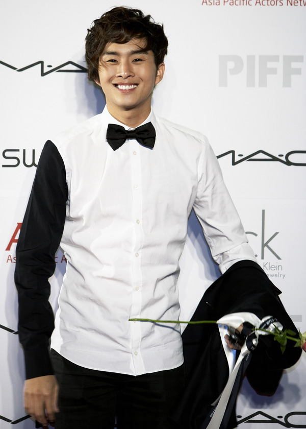 Image of Justin Chon