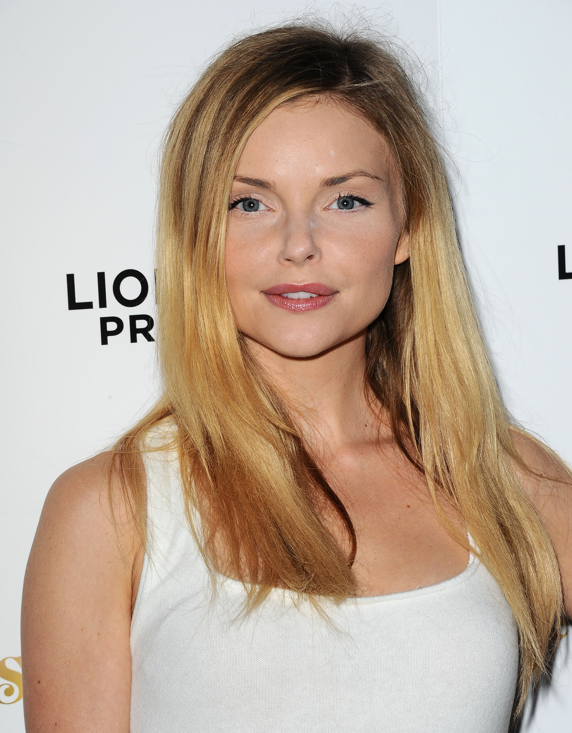 Picture of Izabella Miko