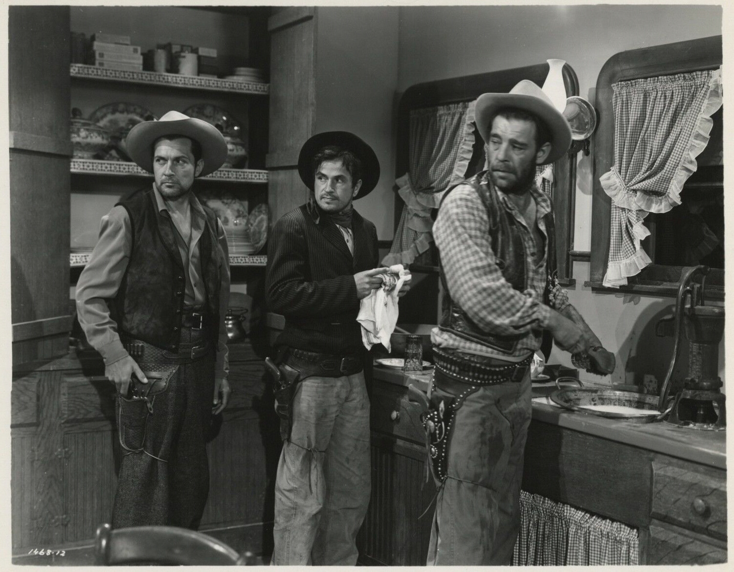 Kent Taylor, Noah Beery Jr., Lon Chaney Jr.