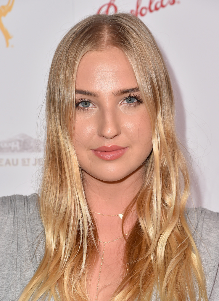 Veronica Dunne picture