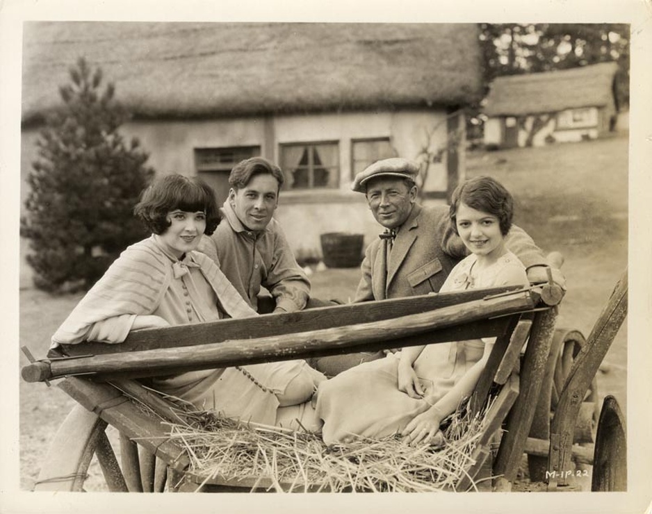 Sunrise (1927) picture