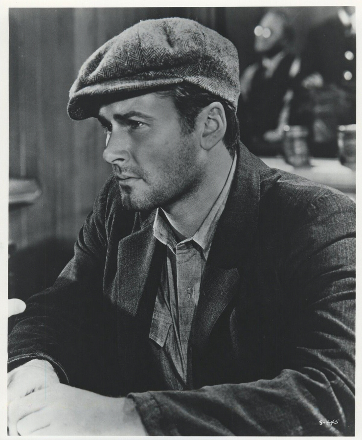 Image of Errol Flynn