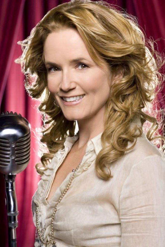 Lea Thompson picture