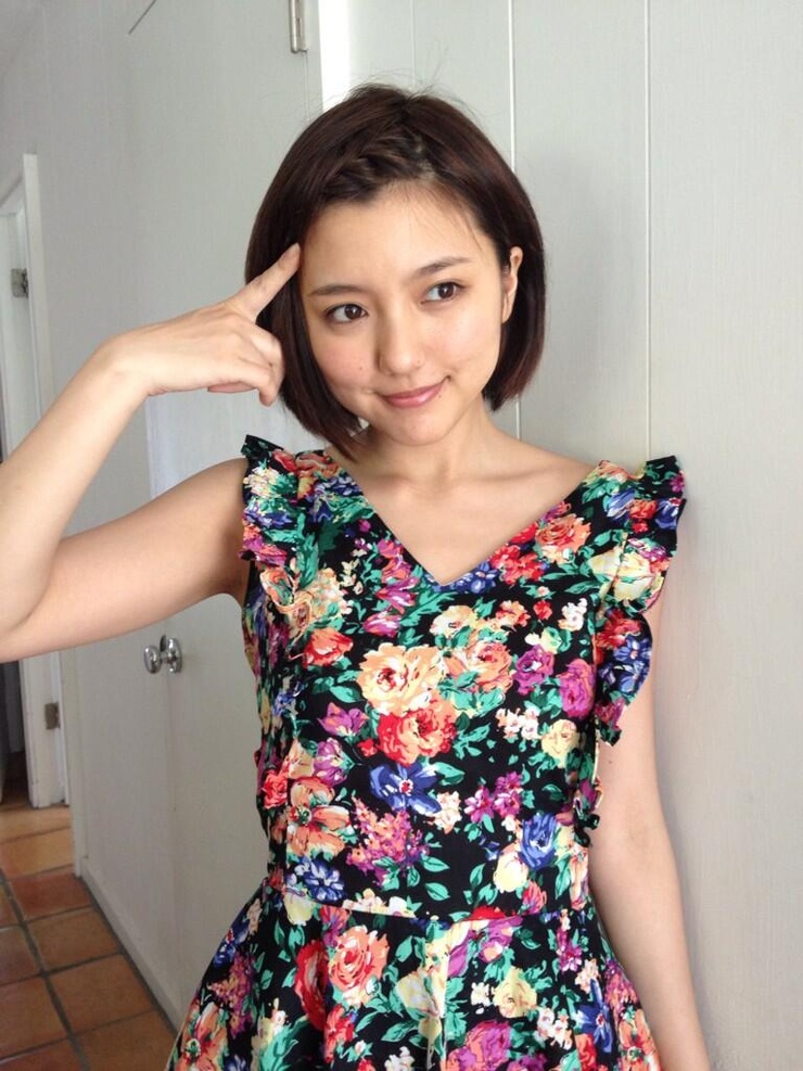 Erina Mano picture