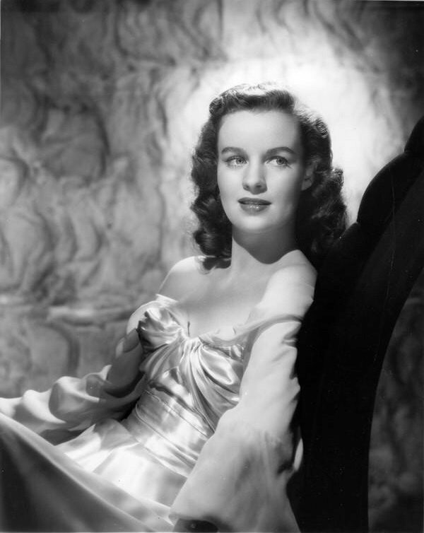 Helena Carter