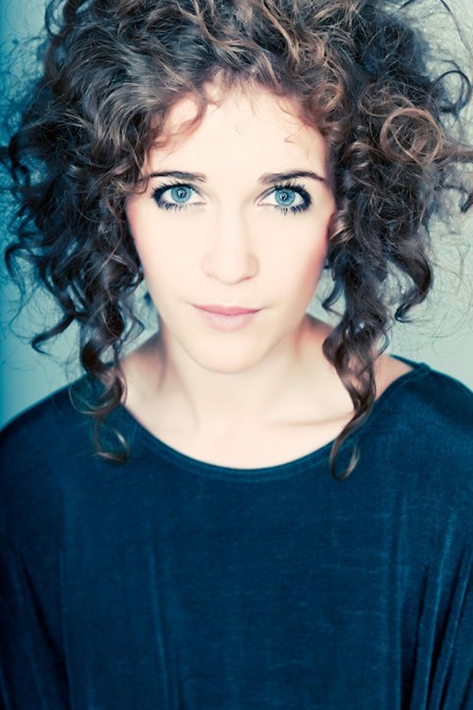 Rae Morris picture