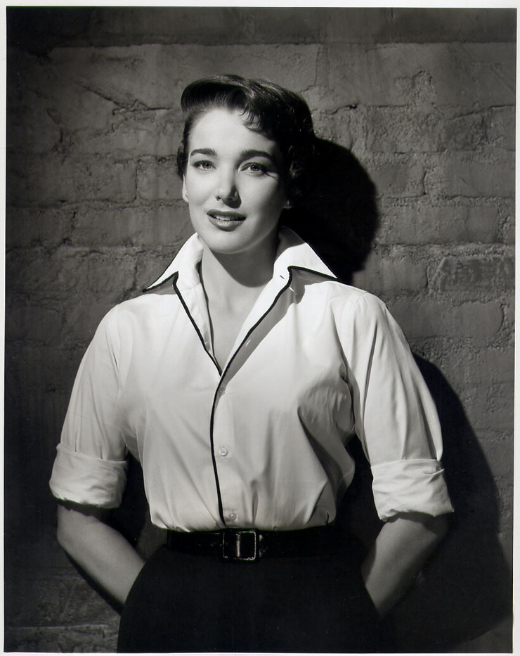 Julie Adams picture