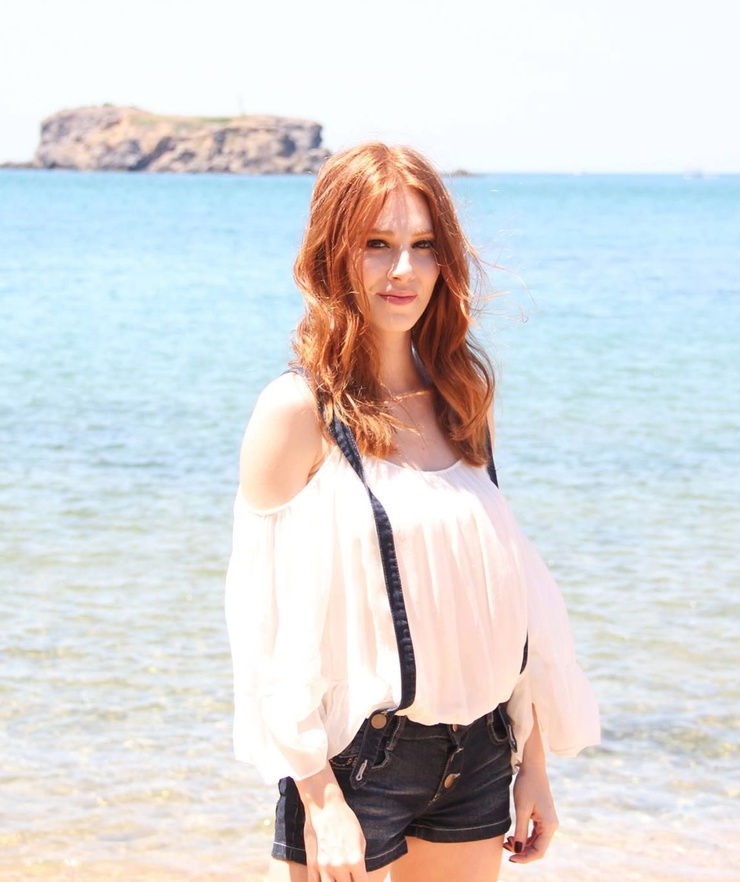 Picture of Elçin Sangu