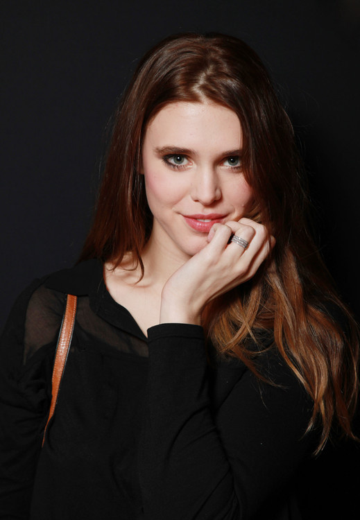 Gaia Weiss image