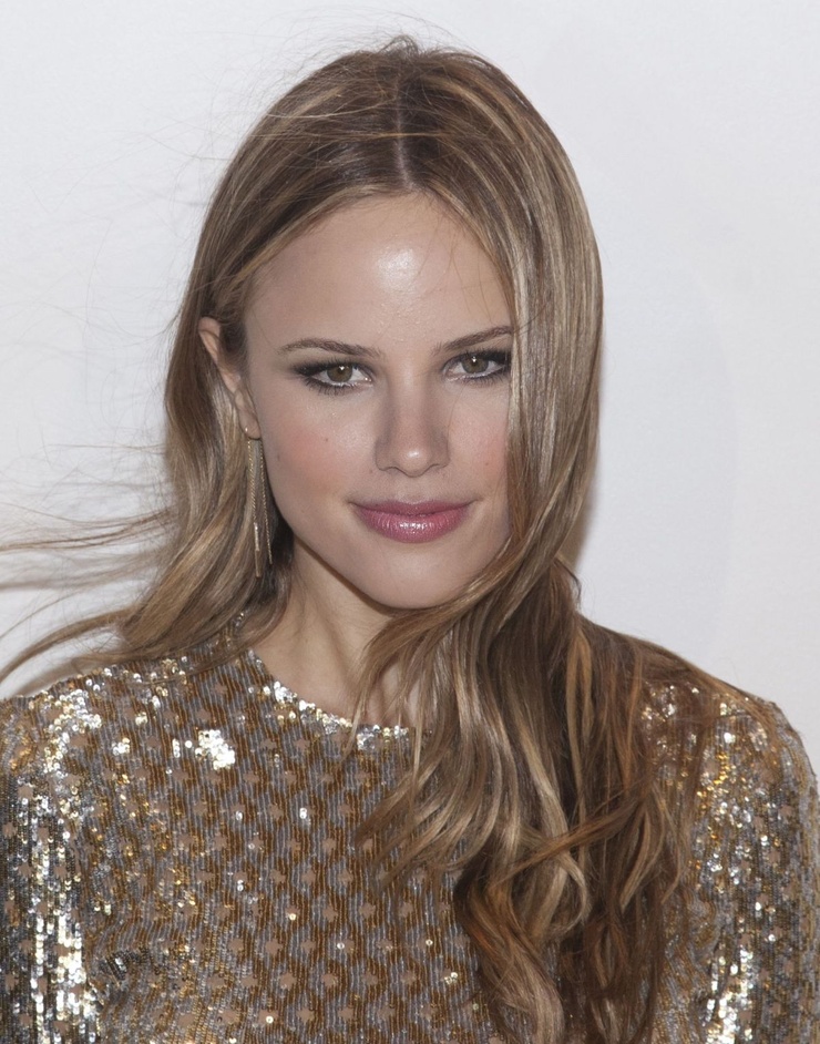 Halston Sage image