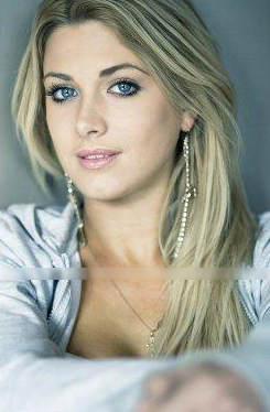 Picture of Laura Surrich