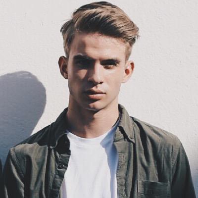 Picture of Aaron Rhodes