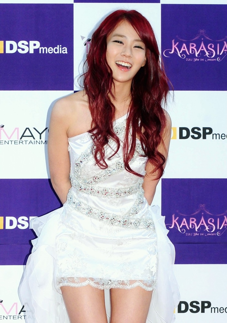 Picture of Han Seung-Yeon