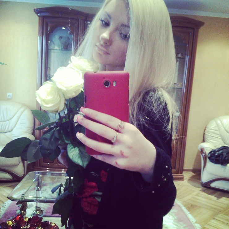 Picture of Alina Cristall