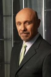 Picture of Hector Elizondo