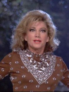 Anne Baxter