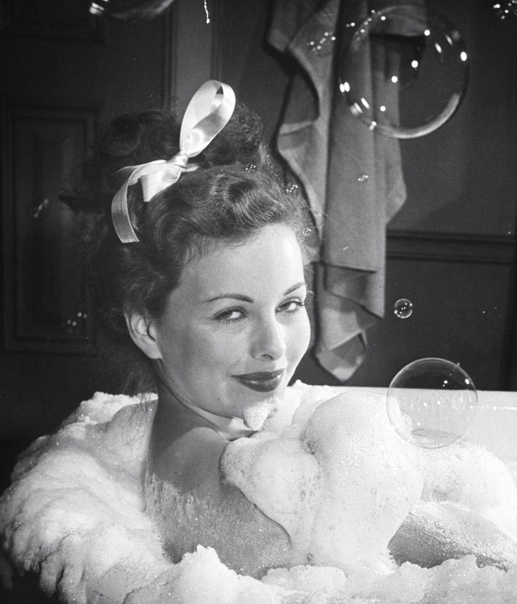 Jeanne Crain image