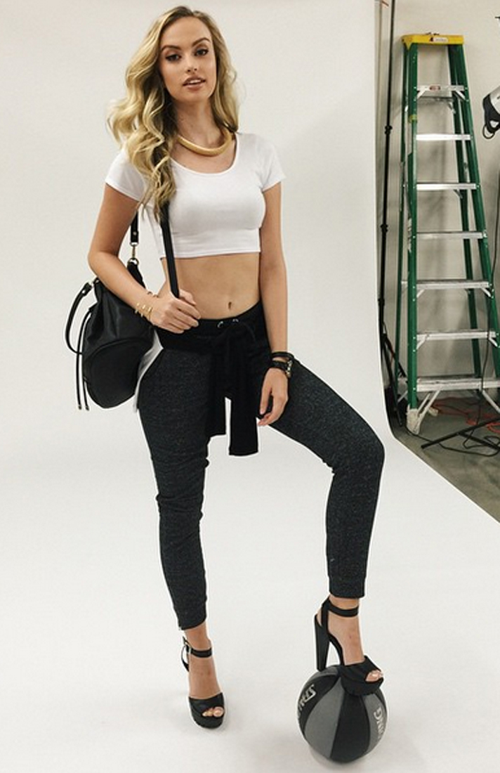 Taylor Howard image