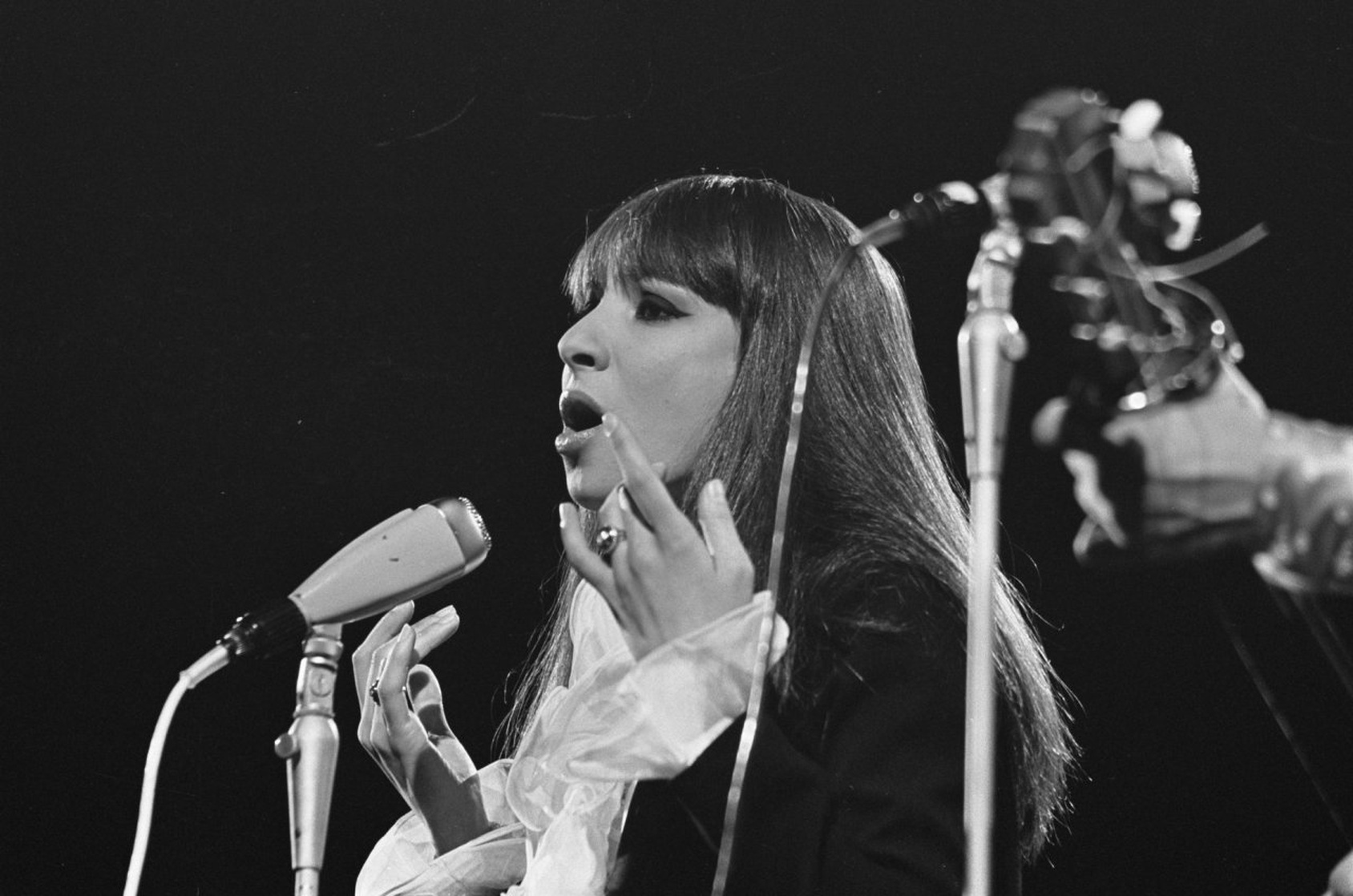 Image of Esther Ofarim