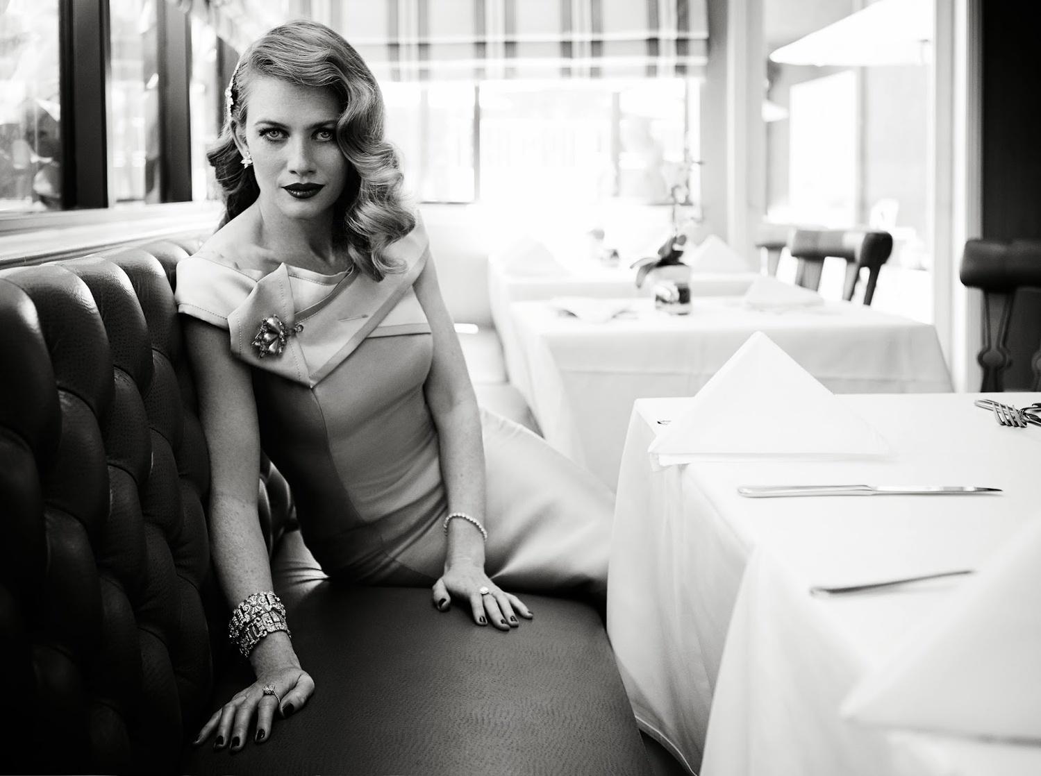 Picture of Mireille Enos