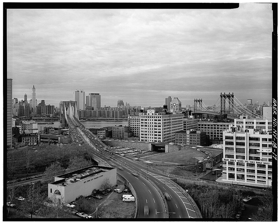 Brooklyn in 1982, looking at Manhattan.