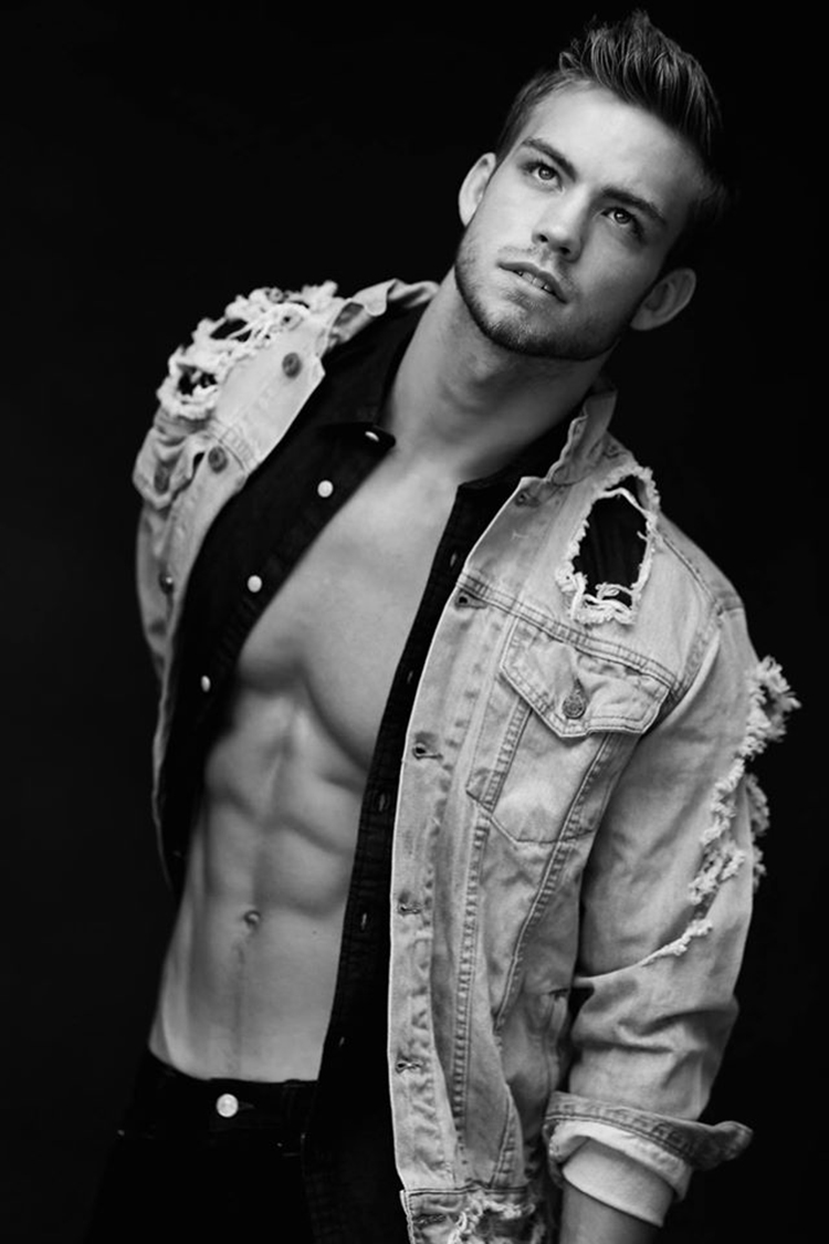 Picture of Dustin McNeer