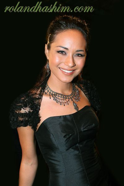 Maya Karin picture