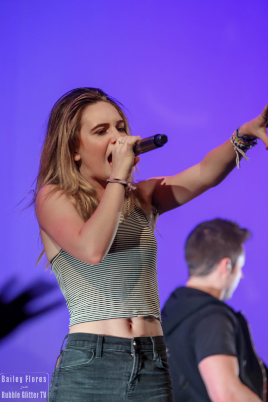 Bea Miller image