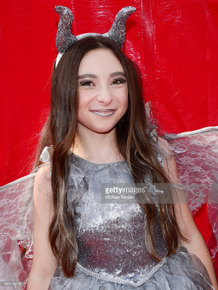 Picture of Ava Cantrell