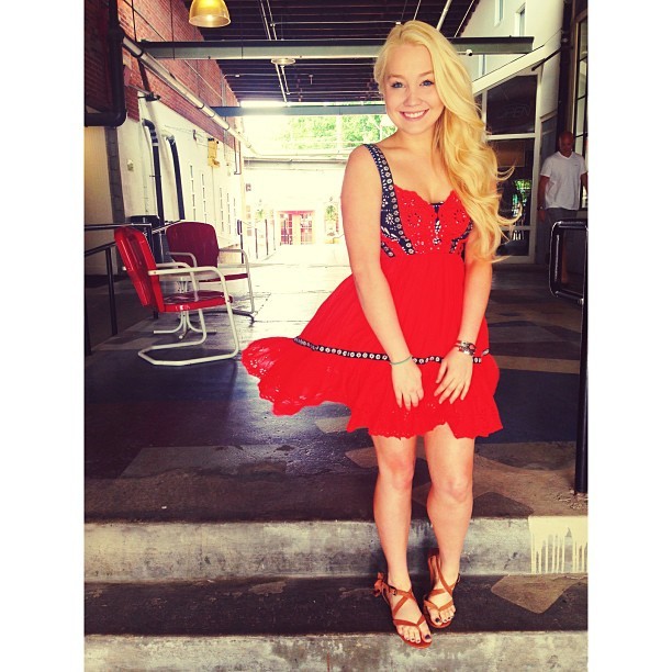 Picture of RaeLynn