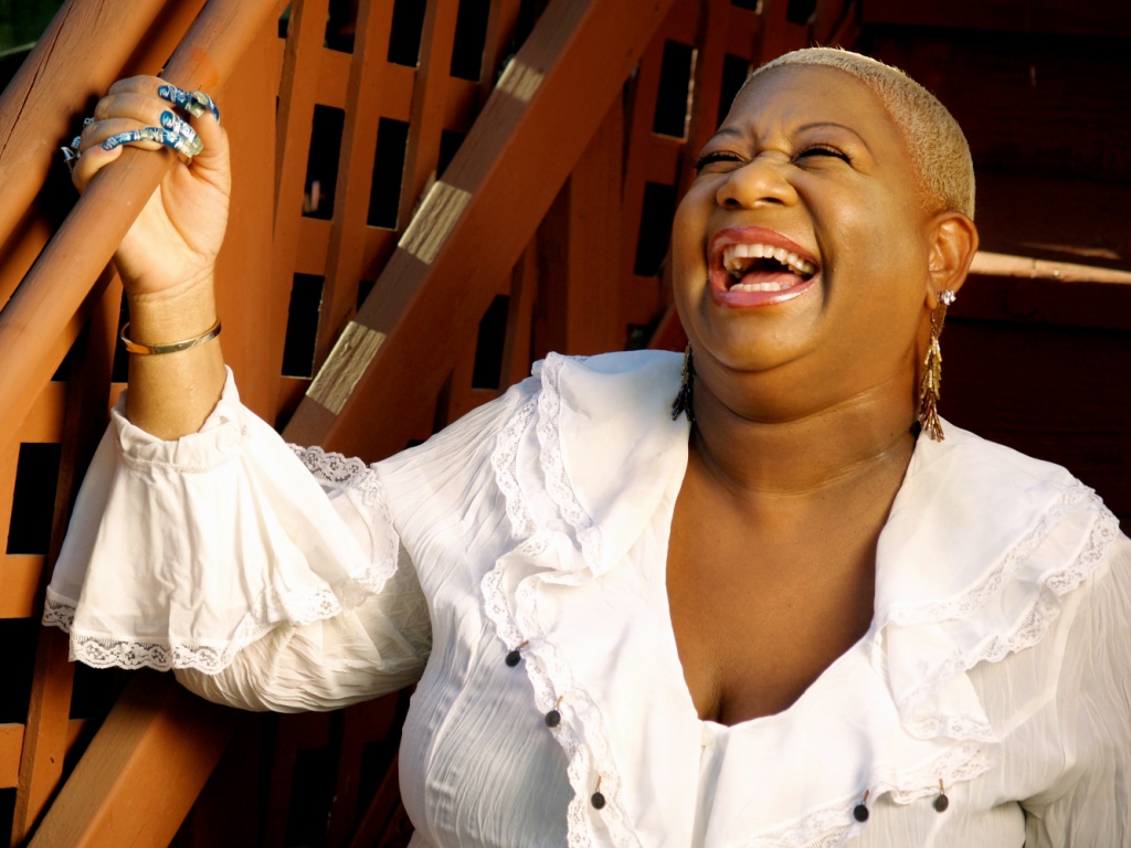 Picture of Luenell