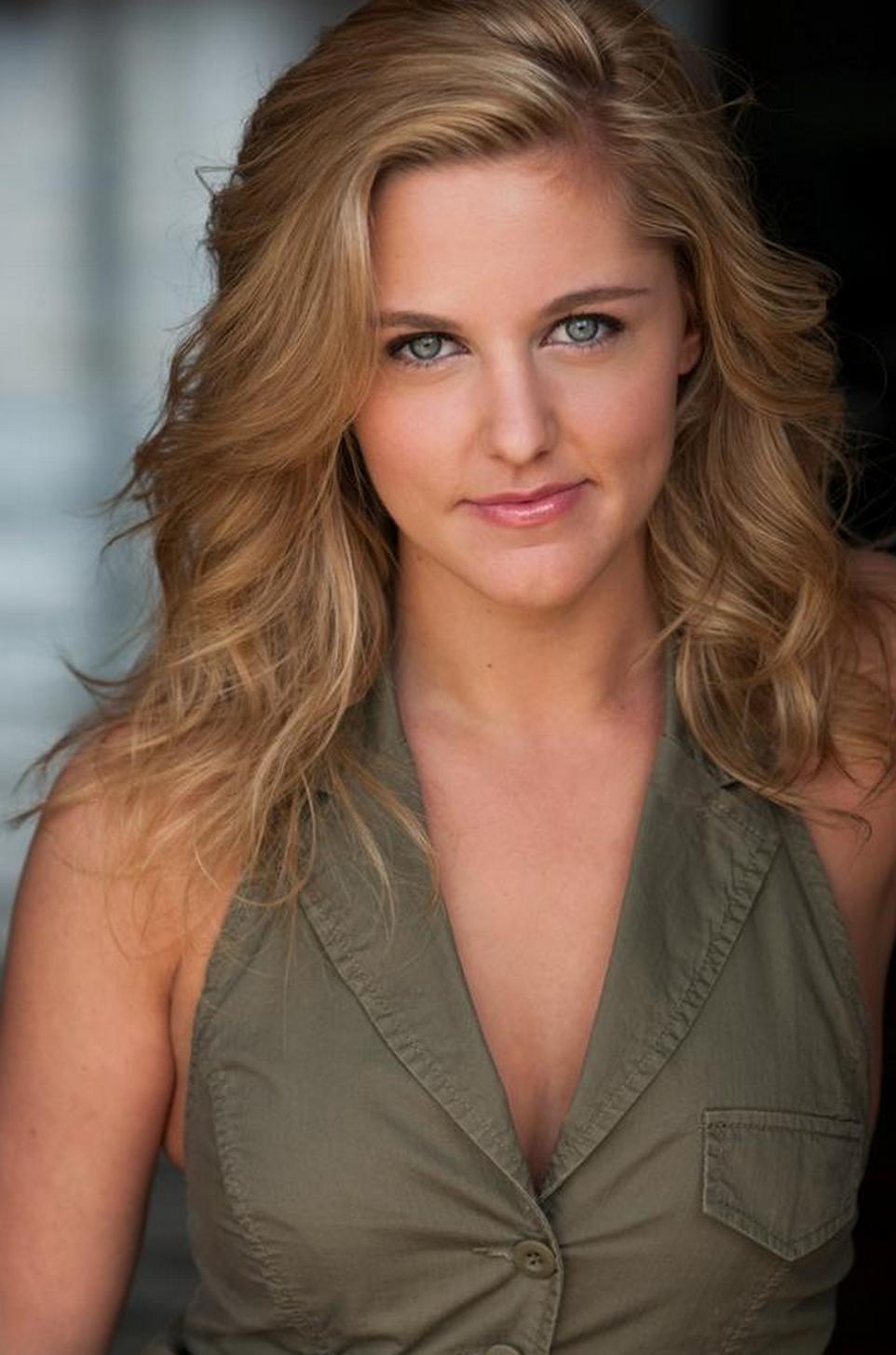 Taylor Louderman - Alchetron, The Free Social Encyclopedia