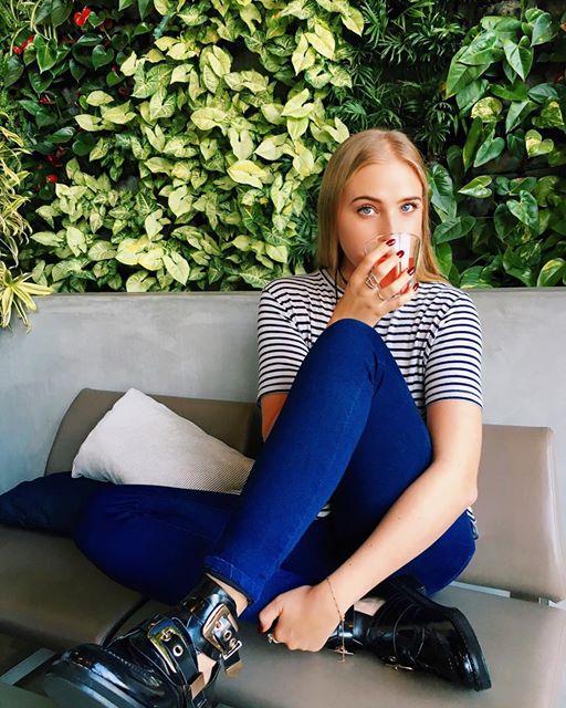 Veronica Dunne image