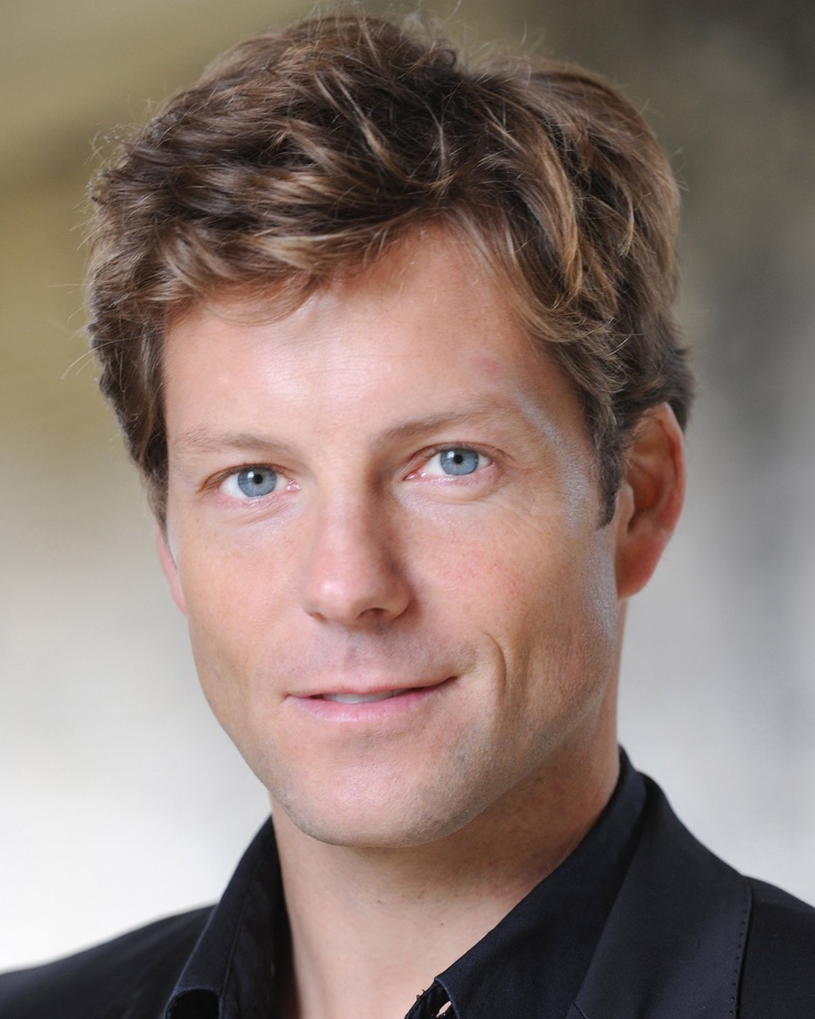 Picture of Jamie Bamber