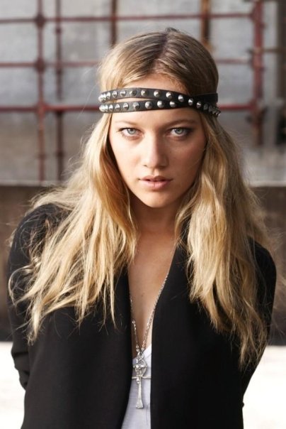 Picture of Zippora Seven