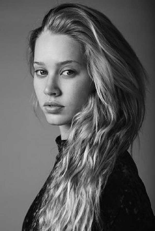 Sonja Van Den Heever picture