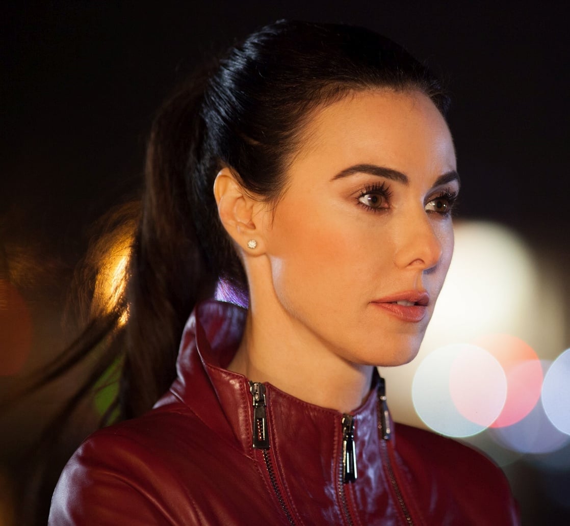 Defne Samyeli picture