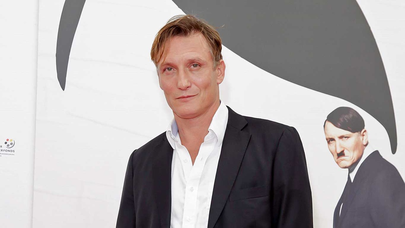 Picture of Oliver Masucci