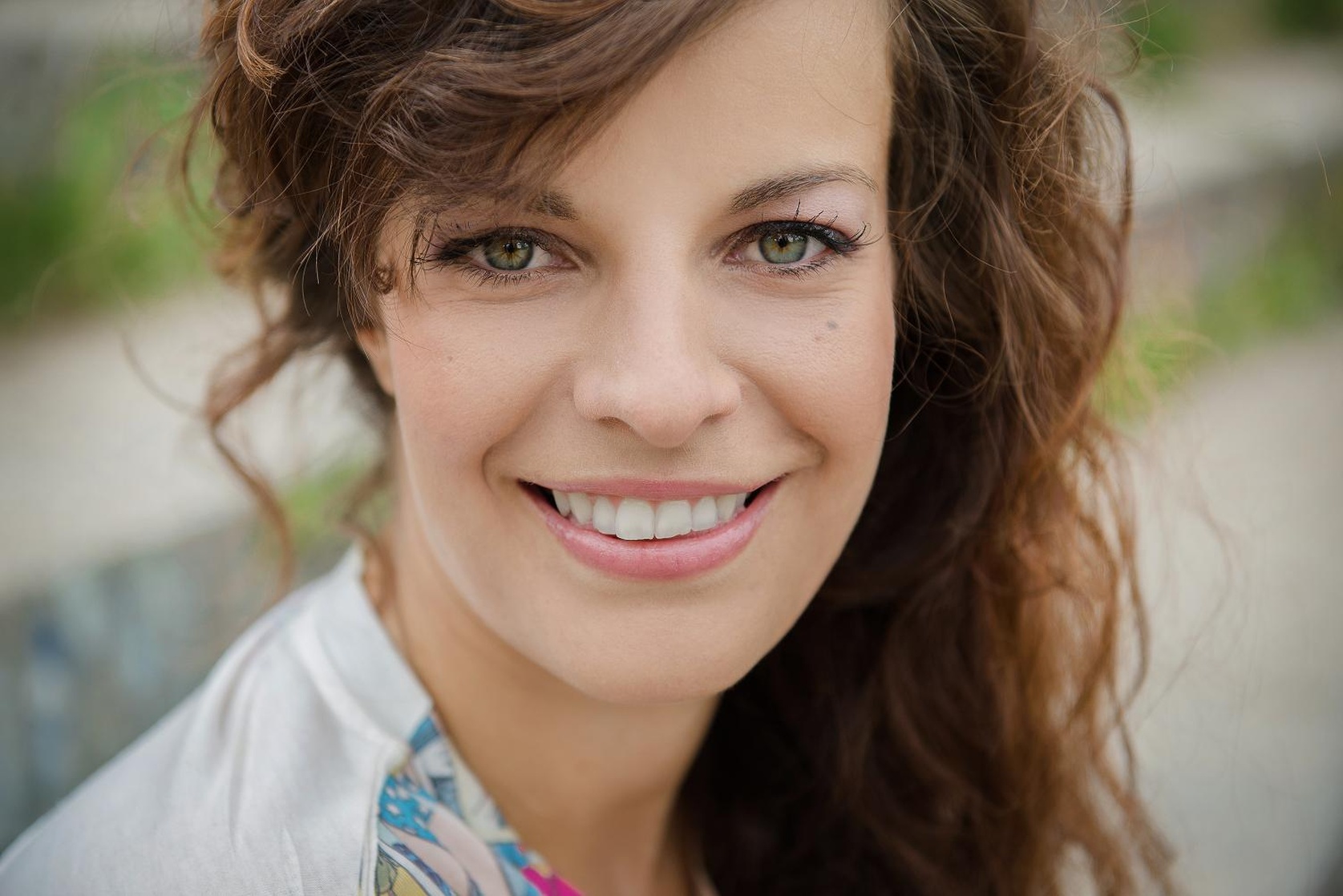 Picture of Jenny Bins