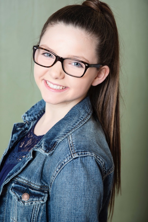 Picture of Chloe Csengery