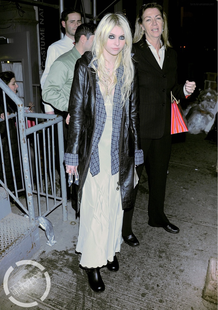 Image of Taylor Momsen